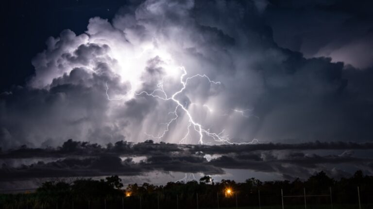 Lightning storms in the Top End differ from anywhere else in Australia ...