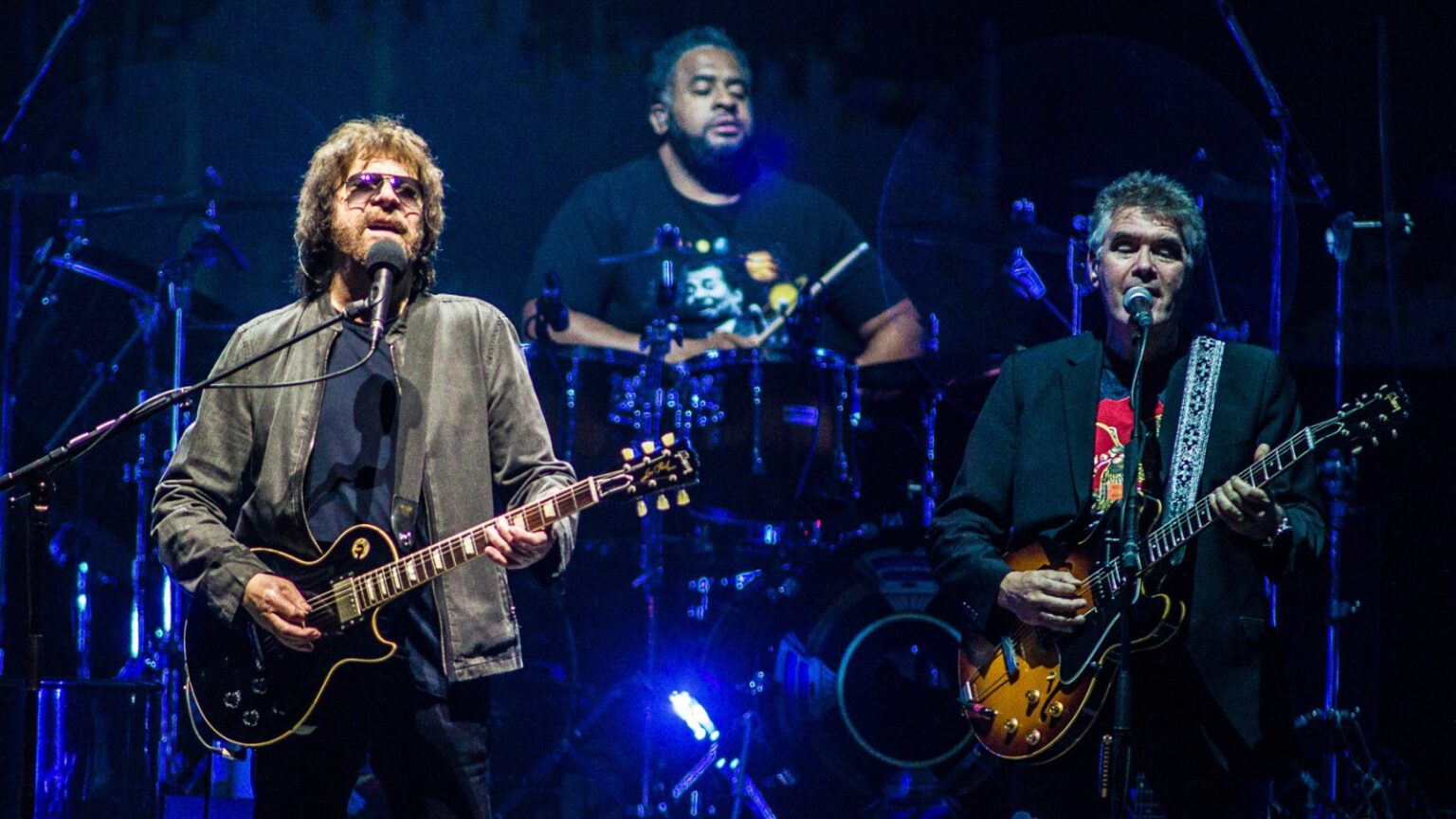 Jeff Lynne’s Electric Light Orchestra Announce Over and Out Farewell ...