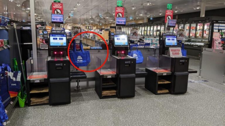 ALDI under fire after pro-cash advocates drop brand-new bombshell image ...